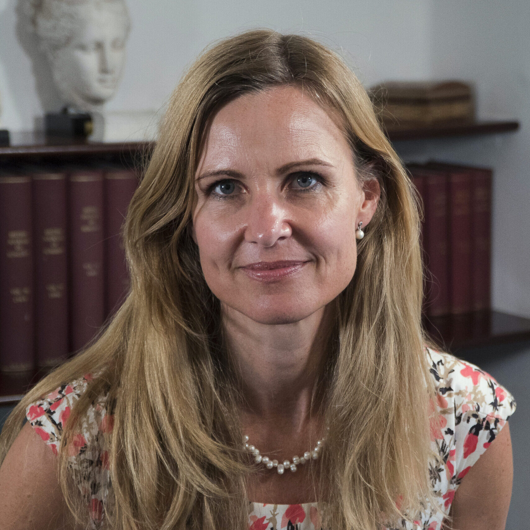 Professor Julia Scarisbrick | 108 Harley Street